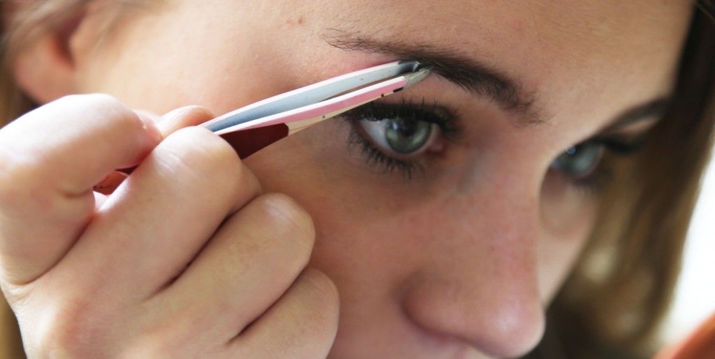 Makeup Monday: How to Achieve Bold and Beautiful Brows - Grand Central ...